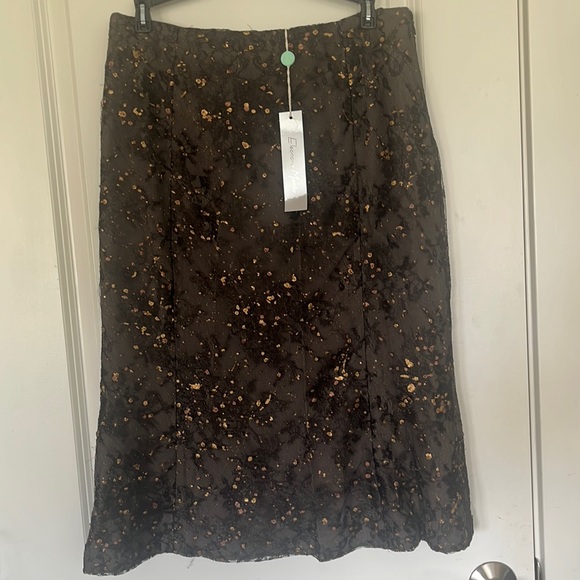 Eleonora Manto | Skirts | Nwt Eleonora Manto Beautiful Lacy Skirt Made ...